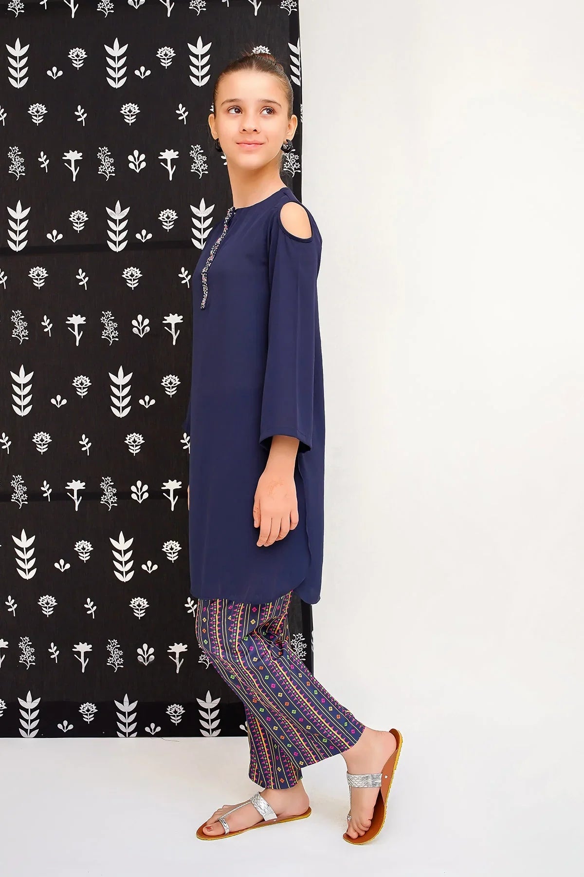 Georgette Hand Adda Work 2 Pc Suit – Wear Ochre